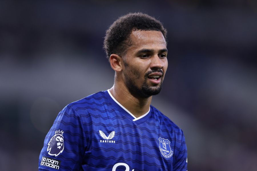 Report: Juventus following in-form Everton winger Iliman Ndiaye ...