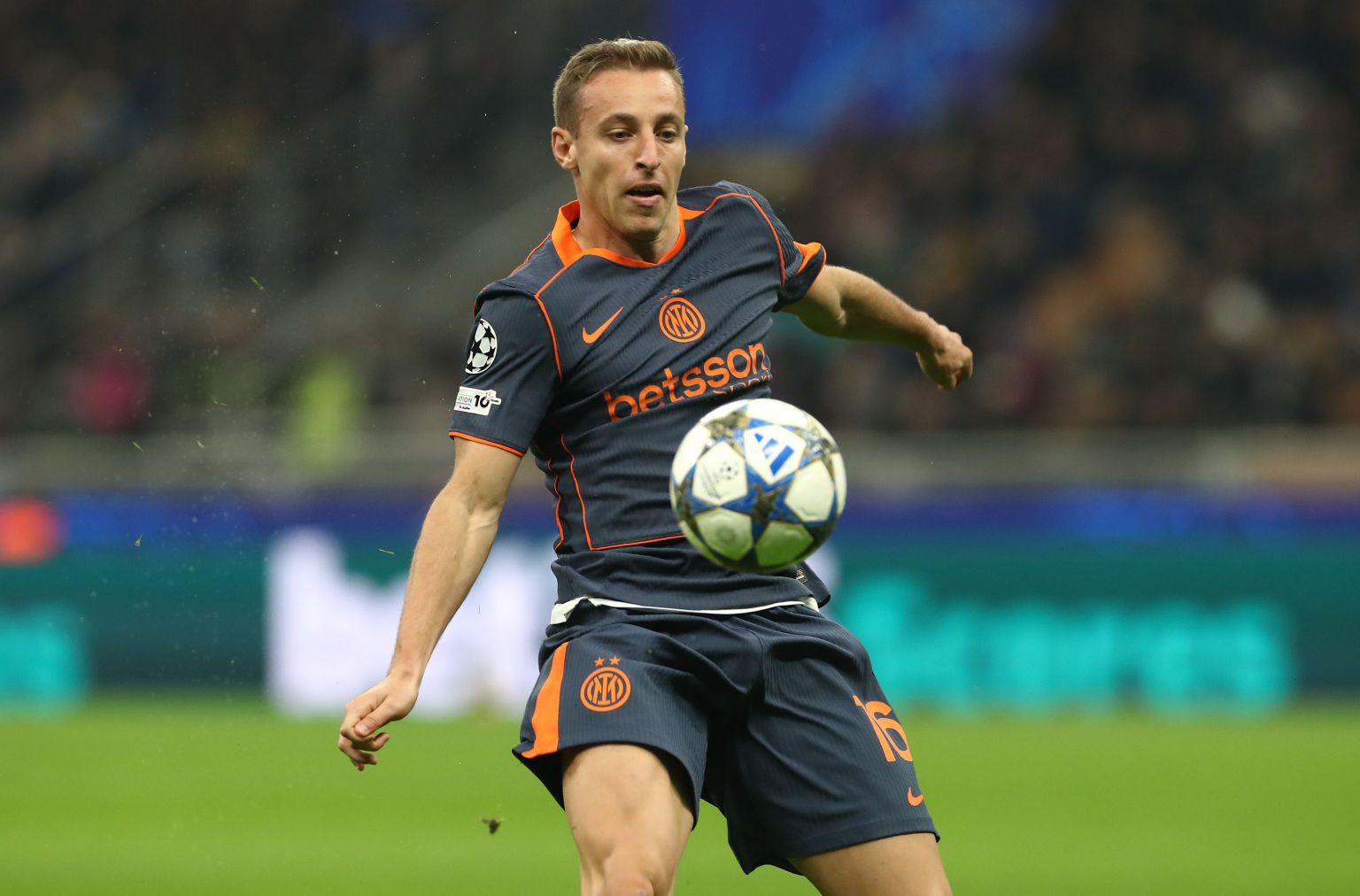 Bournemouth becomes the latest club challenging Juventus for Midfielder ...